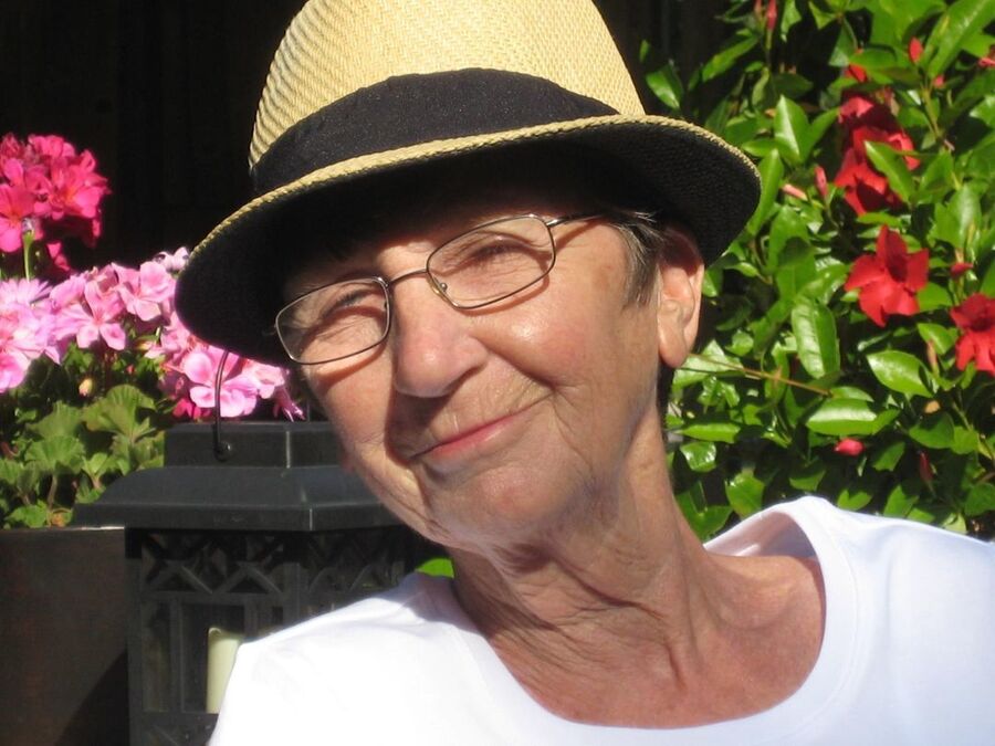 Wilma Holden Obituary - Collingwood, ON | Fawcett Funeral Homes Limited